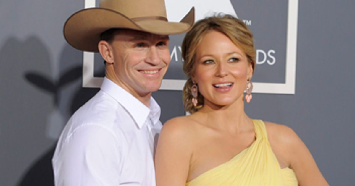 It's a boy for Jewel & Ty Murray! - Today's Parent