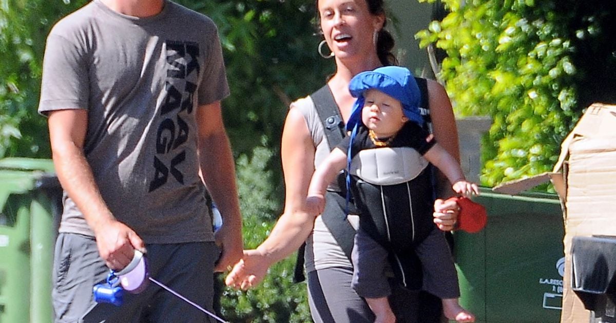 Out & about: Alanis Morissette carrying baby Ever - Today's Parent