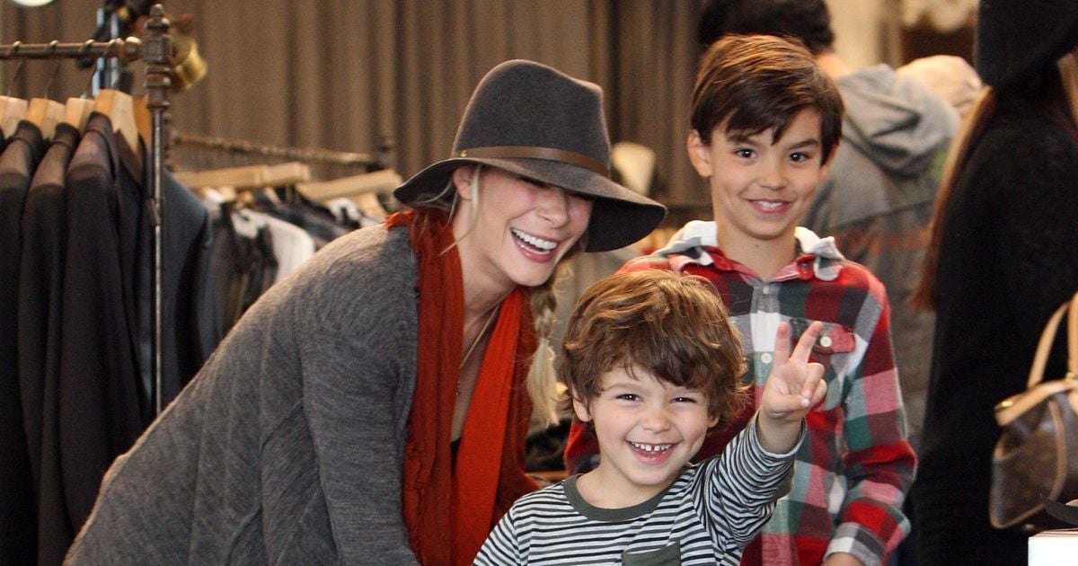 LeAnn Rimes out shopping "with her boys" - Today's Parent