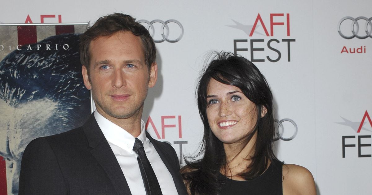 Just married and a baby on the way for Josh Lucas! - Today's Parent