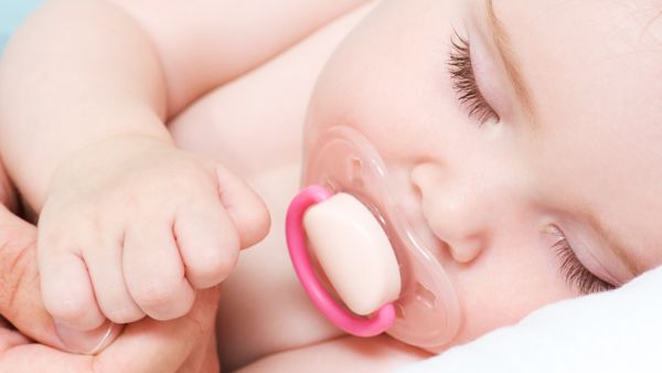 Can I Give My Newborn A Pacifier Today s Parent Today s Parent can-i-give-my-newborn-a-pacifier-today-s-parent-today-s-parent