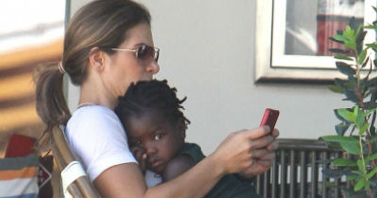 Stop texting and parenting - Today's Parent