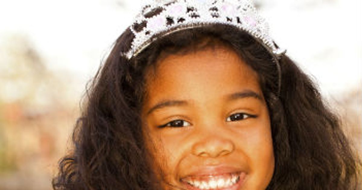 Should little girls play with princess stuff? - Today's Parent