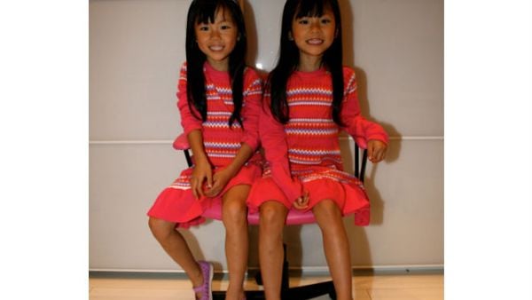 Organizing twins: The clothing debate - Today's Parent - Today's Parent