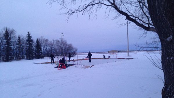 10 awesome backyard rinks in Canada - Today's Parent
