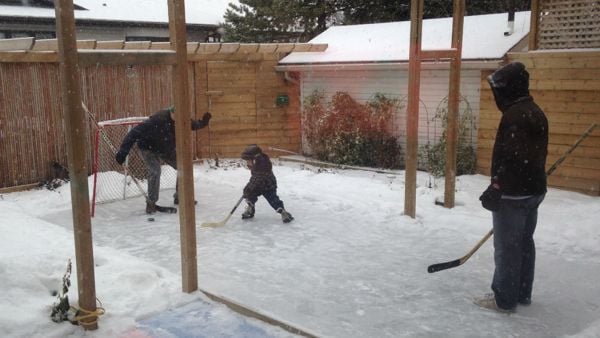 10 awesome backyard rinks in Canada - Today's Parent