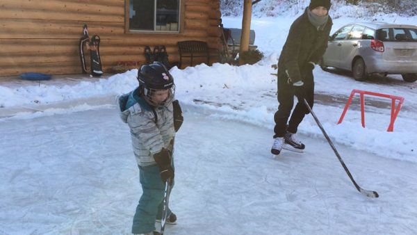10 awesome backyard rinks in Canada - Today's Parent