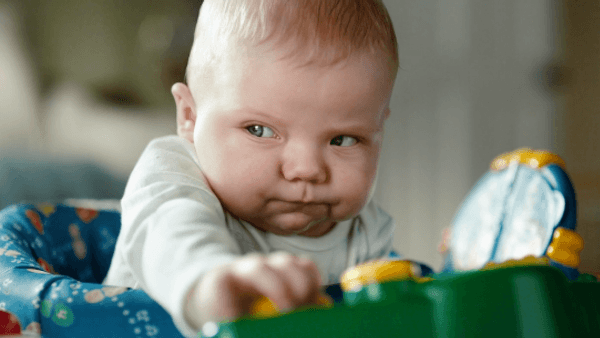 The adorable expressions babies make when going poo - Today's Parent