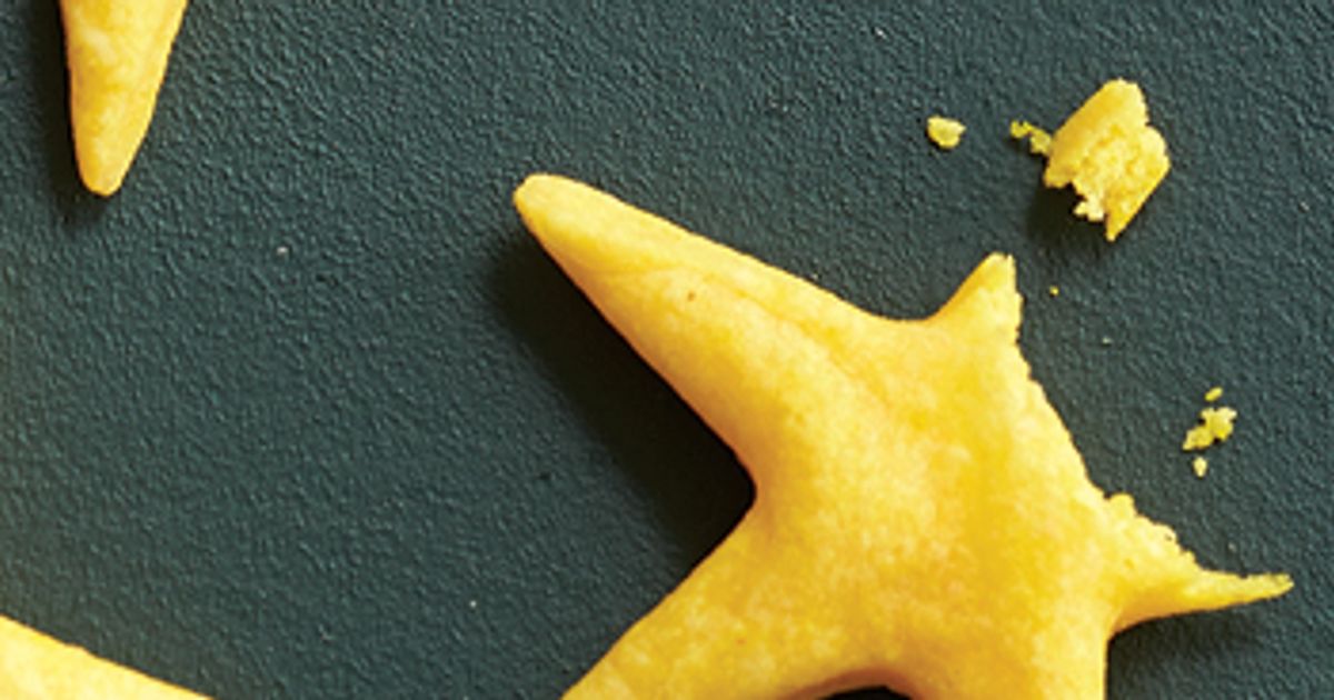 Cheesy Gold Star Crackers - Today's Parent