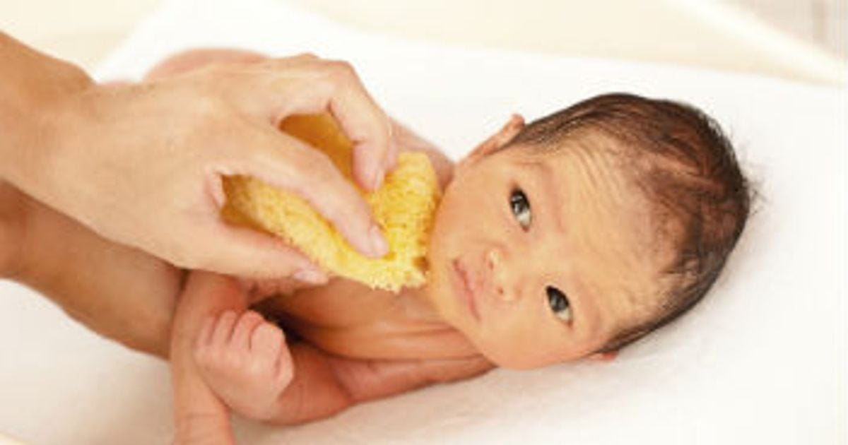 6 Tips for Bathing Your Newborn - Today's Parent