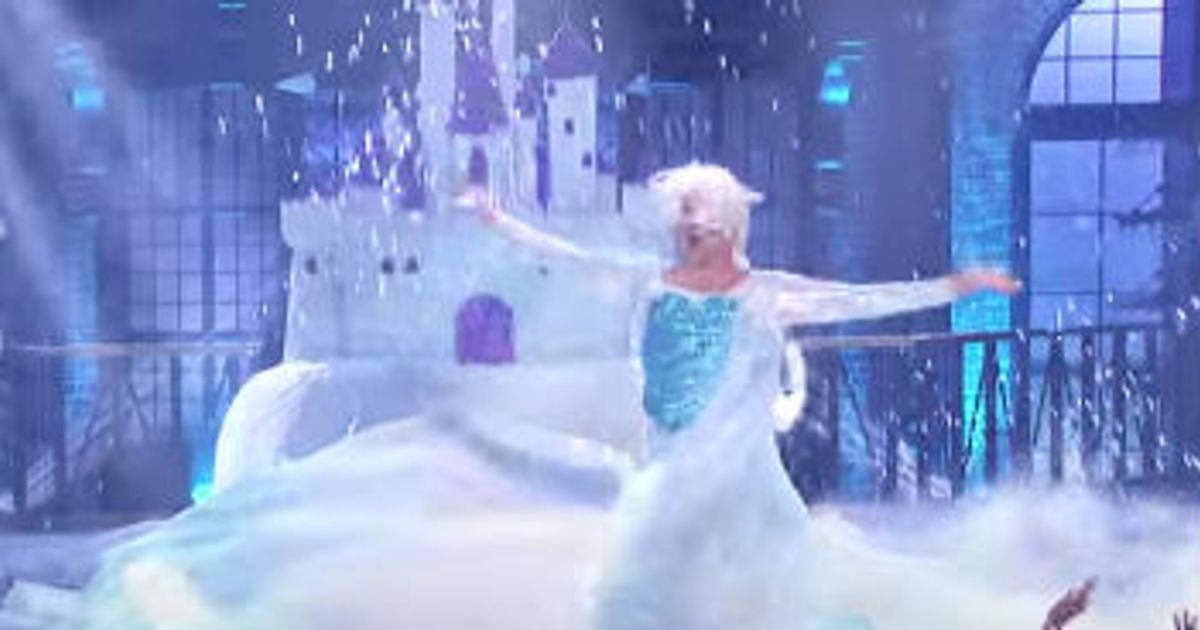 Watch Channing Tatum dress up as Elsa for this epic lip-sync battle ...