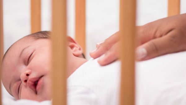 Transitioning from a bassinet: How and when to move your baby to a crib ...