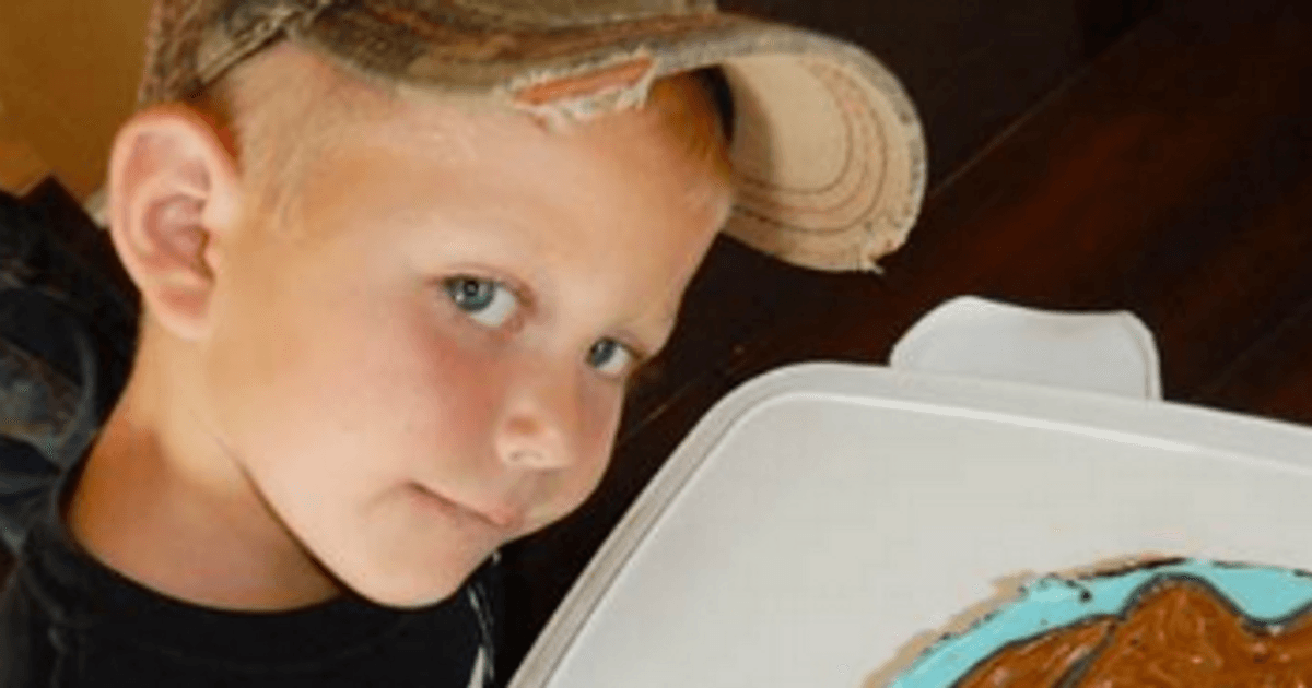 Little boy asks for the weirdest birthday cake ever - Today's Parent