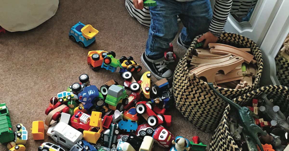 How To Encourage Your Toddler To Play By Himself Today s Parent