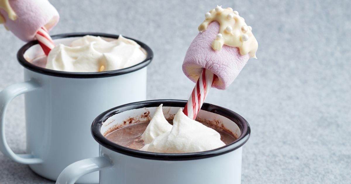 10 cozy hot chocolate and snack pairings - Today's Parent