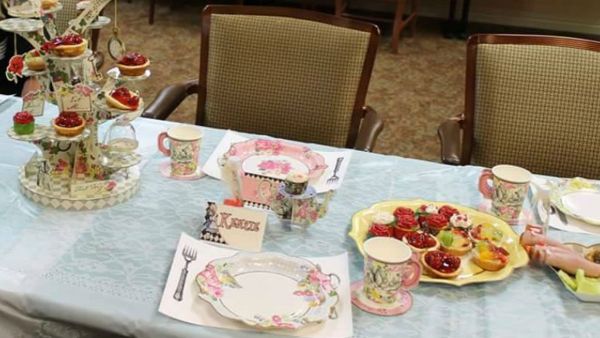 This 10-year-old moved her birthday party to a nursing home - Today's ...