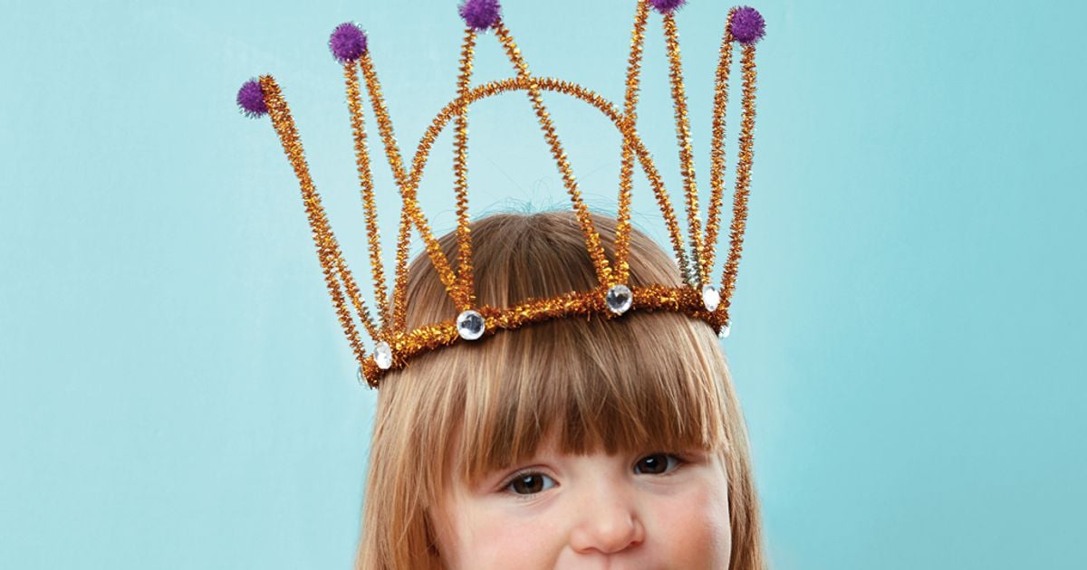 How to make an Elsa-inspired pipe cleaner crown - Today's Parent