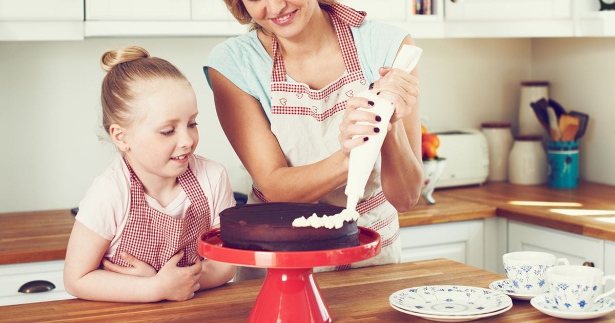 8 genius cake decorating tips - Today's Parent