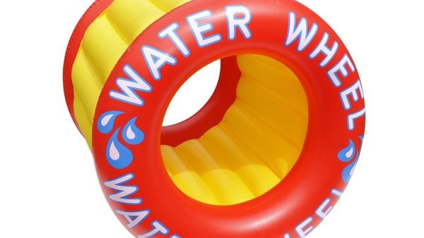 27 cool pool toys - Today's Parent