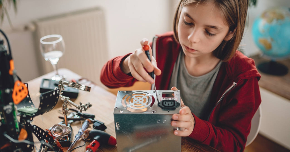 How to encourage more girls to pursue science and math careers - Today ...