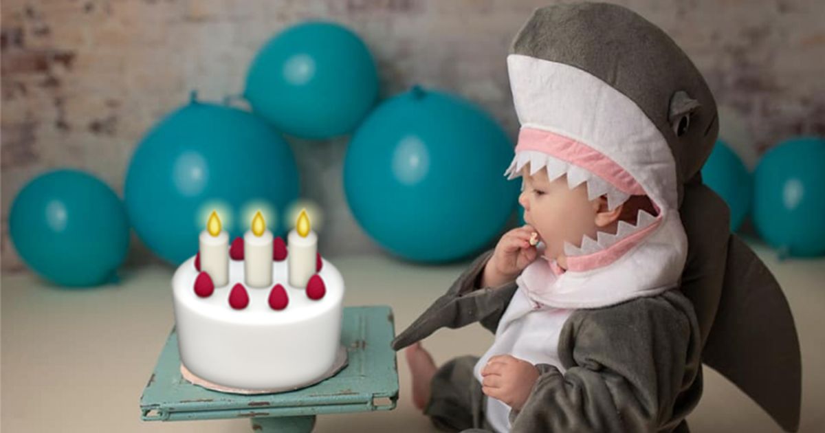 This 'Baby Shark' cake smash shows what it's like to breastfeed a baby ...