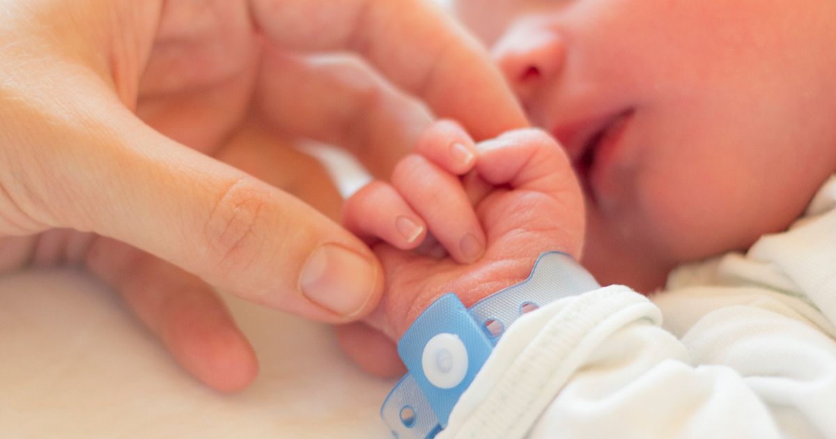 How common is polydactyly—when a baby is born with extra fingers or ...