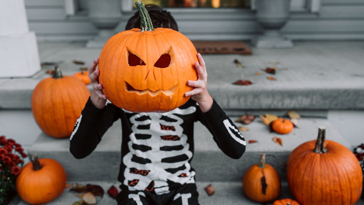 Parents guide to Halloween: Easy costume ideas, recipes, crafts and ...