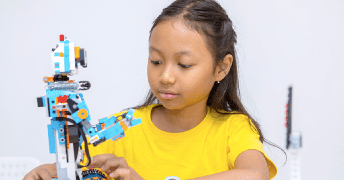 How LEGO Sparks Creativity in Girls - Today's Parent