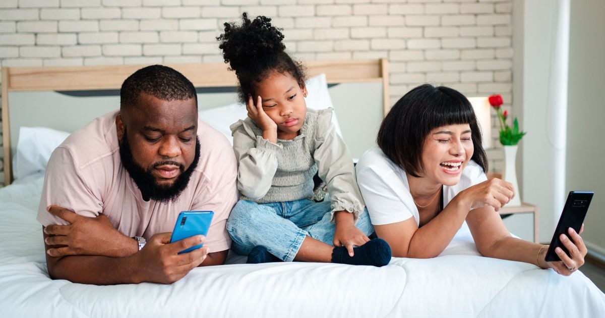 Are You Phubbing Your Kids? - Today's Parent