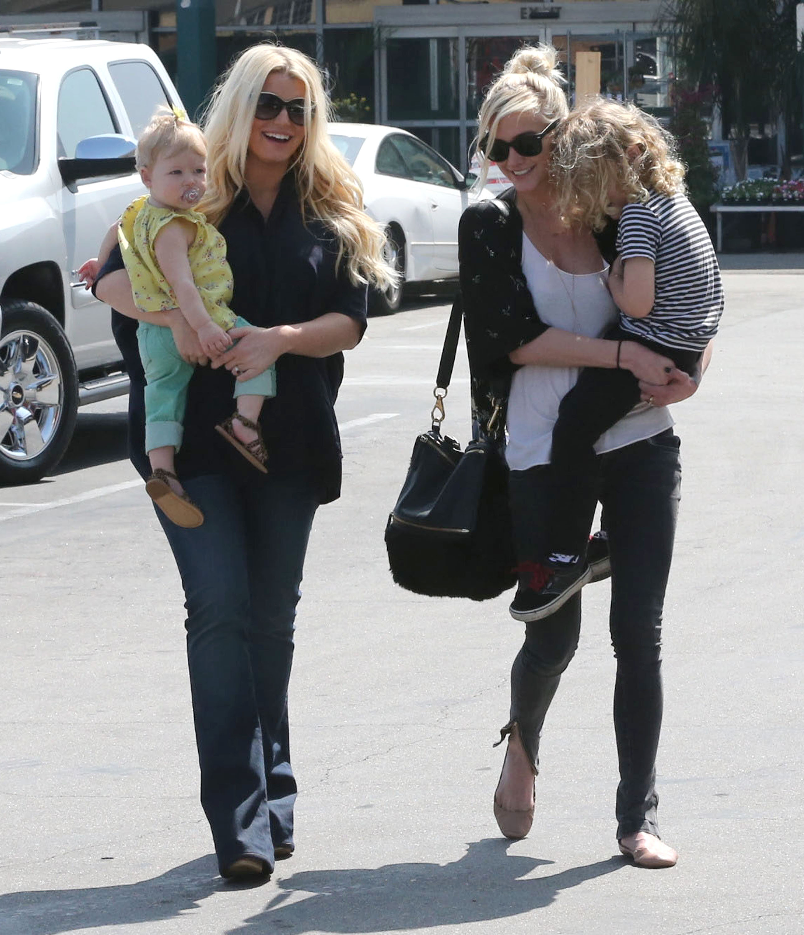 Jessica Simpson Baby Aas Jessica Simpson 2. Baby Jessica With Mom Tina