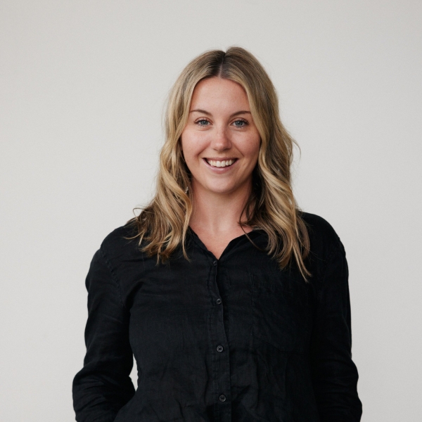 Liz Hammond is a Canadian essayist, copywriter and co-host of the Not ...