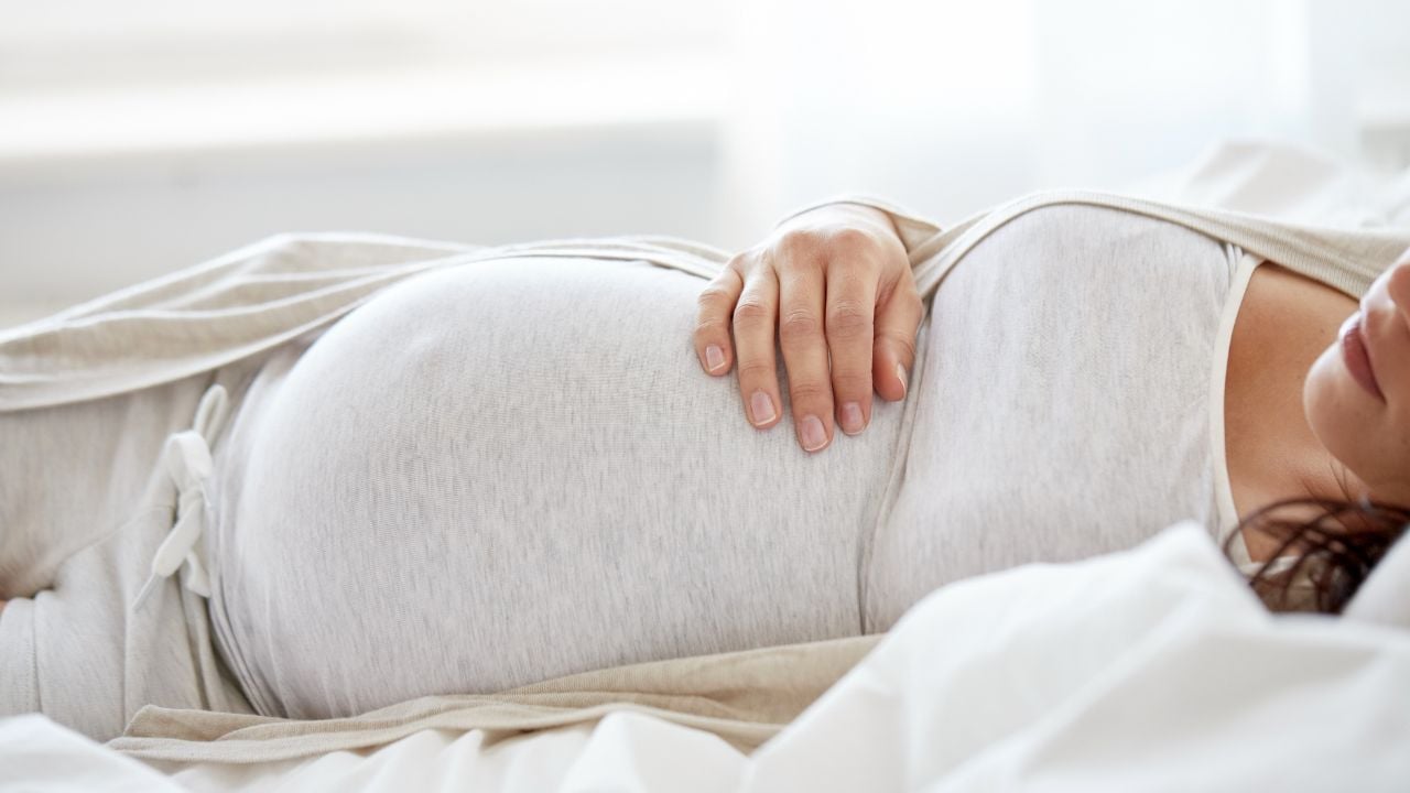 Sleeping position to turn breech baby store